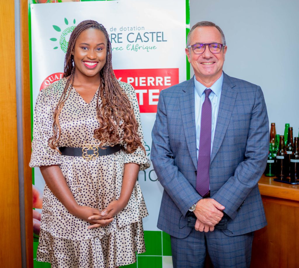 Prix Pierre Castel 2022 - 5ème Edition : Mouahié Rose KOUASSI de AGRIKRAFT Sarl super lauréate ...