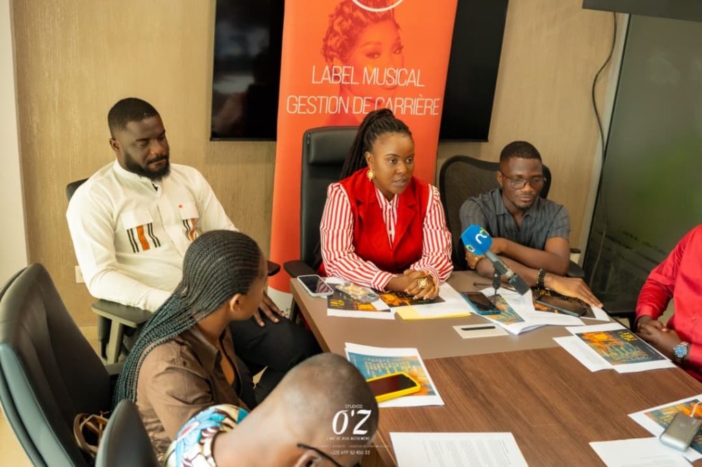 MUSIQUE : LIGHT EVENT dévoile le nouvel EP de ROSELINE LAYO, « ÉLU 2 ...